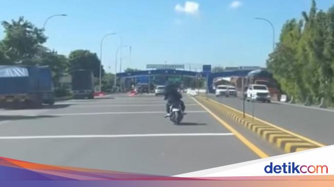 Viral Pemotor Nyaris Nyasar ke Tol Semarang gegara Ikuti Google Maps