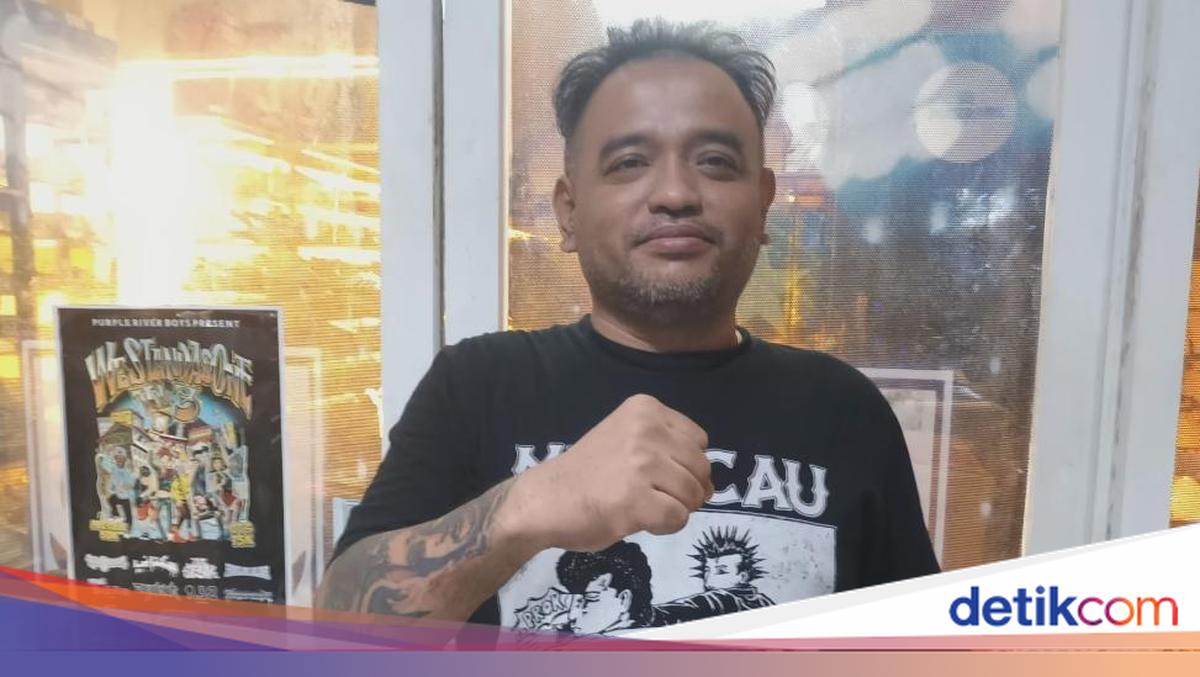 Wareng Pentolan Panser Biru Siap Nyawer Rp 100 Juta buat PSIS