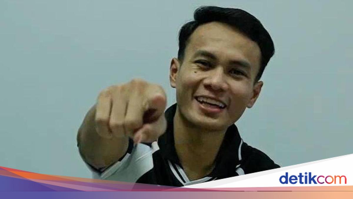 Koko Ari Resmi Gabung Persebaya: Aku Mbalik Rek