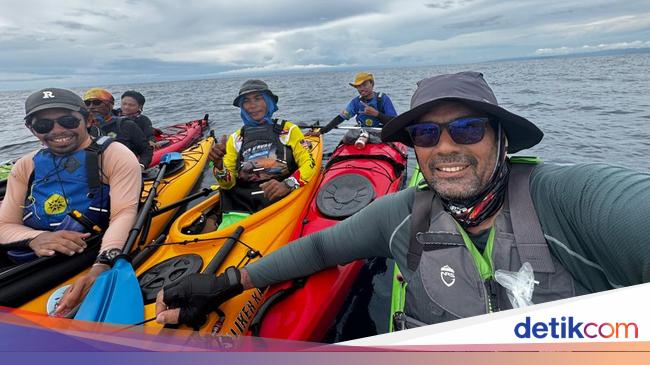 Anak Bangsa Tembus 486 Km dengan Kayak Laut, Finis di Labuan Bajo
