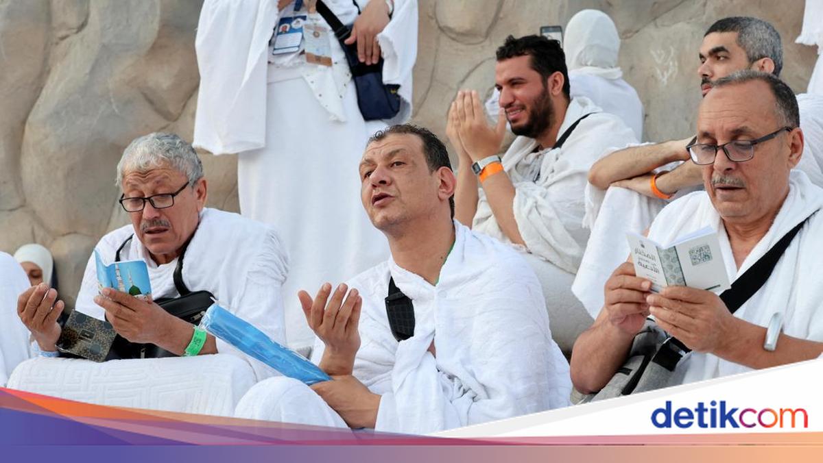 Doa Wukuf di Arafah dan Keutamaannya