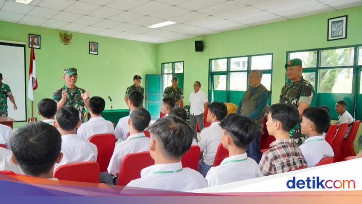 Apa Kabar Program Pendidikan Karakter di Barak Militer Jabar?