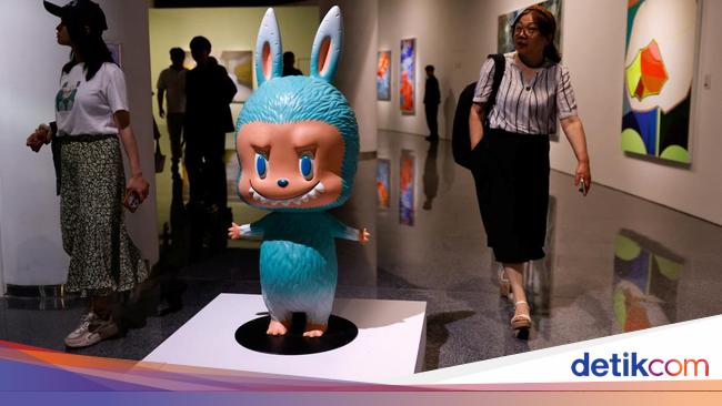 Keren! Patung Labubu Langka Terjual Rp 2,4 Miliar