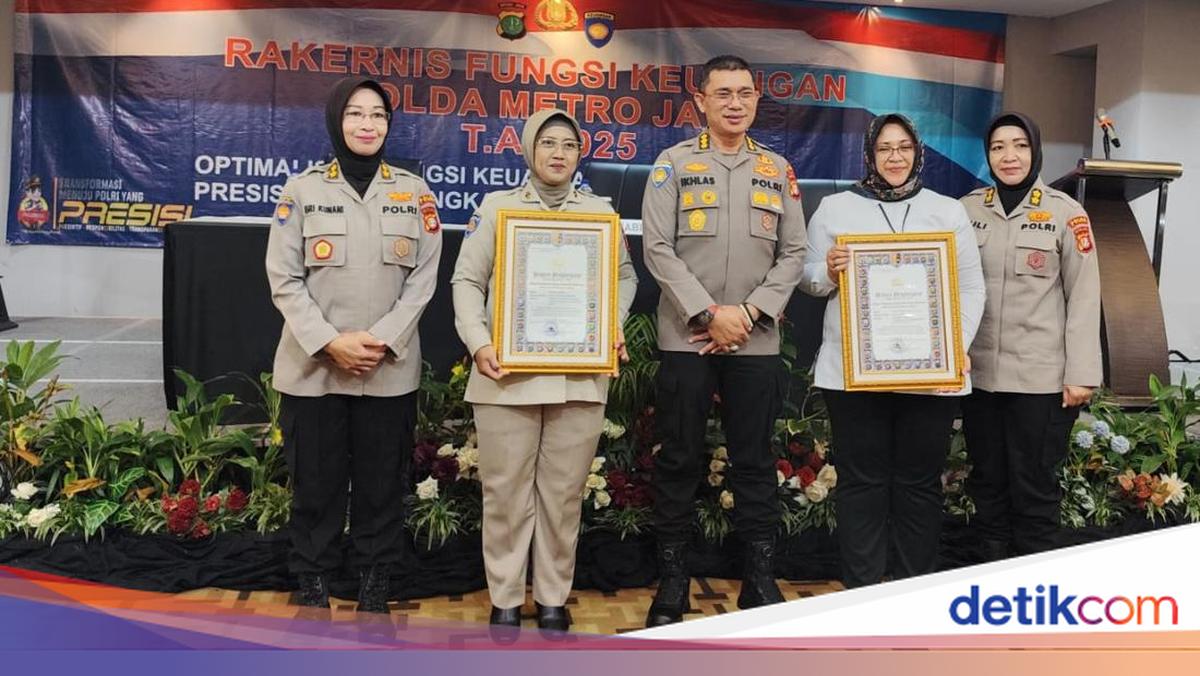 Raih IKPA 100, Direktorat Reskrimsus Polda Metro Diberi Penghargaan Kapolri