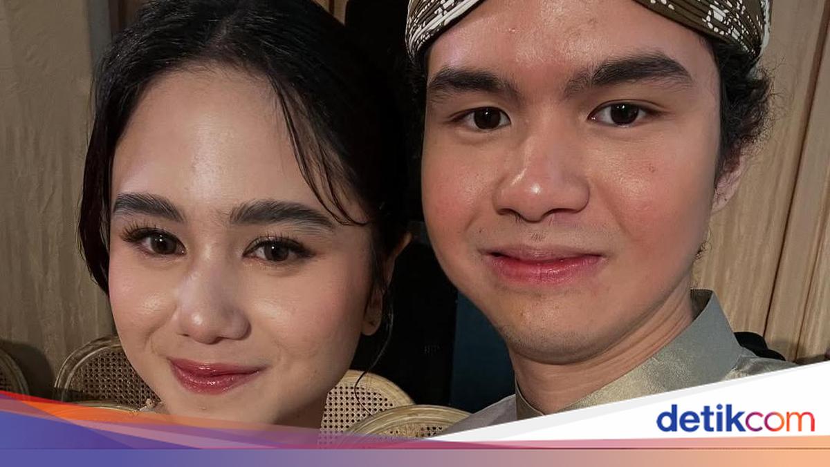 Dul Jaelani dan Tissa Biani, Si Anak Kembar?