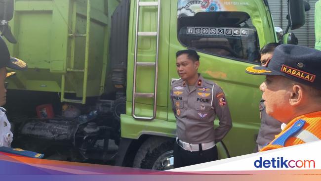 Korlantas Polri Tilang Truk Overdimensi-Overload di Sulsel Mulai 14 Juli