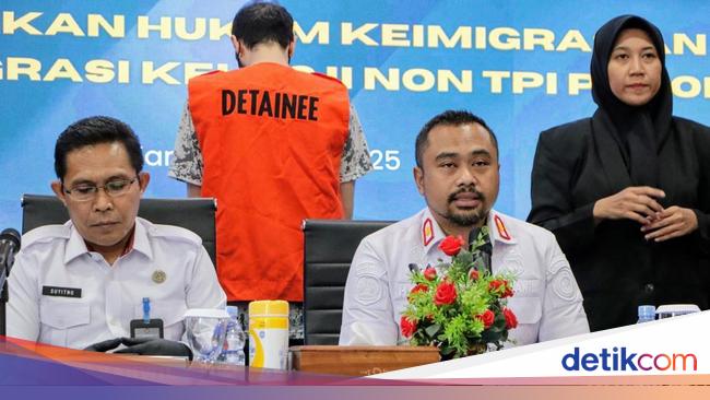 WNA Suriah Diringkus di Ponorogo Langgar Izin Tinggal-Jadi Foto Model