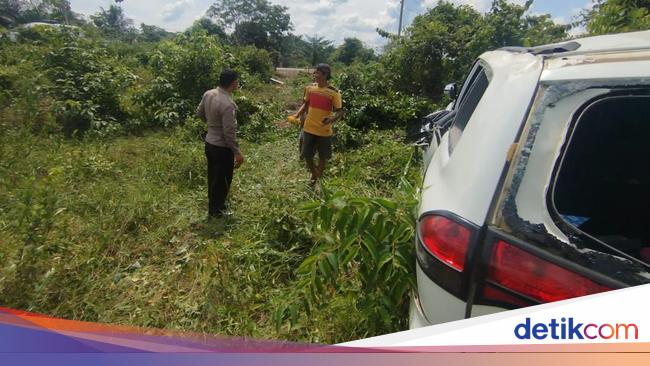Mobil Pajero di Muratara Terguling, Satu Penumpang Tak Sadarkan Diri