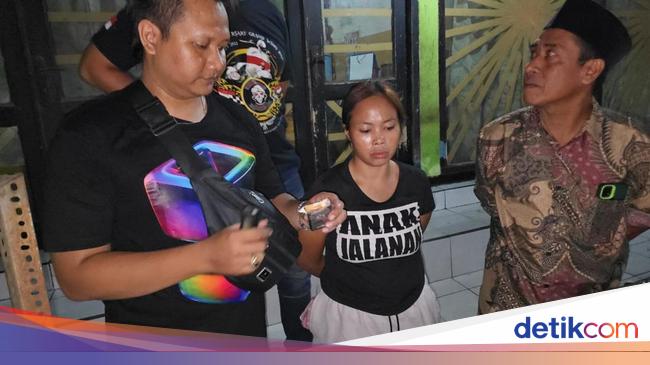 Perempuan Pedagang Nasi di Mataram Ditangkap gegara Nyambi Jualan Sabu