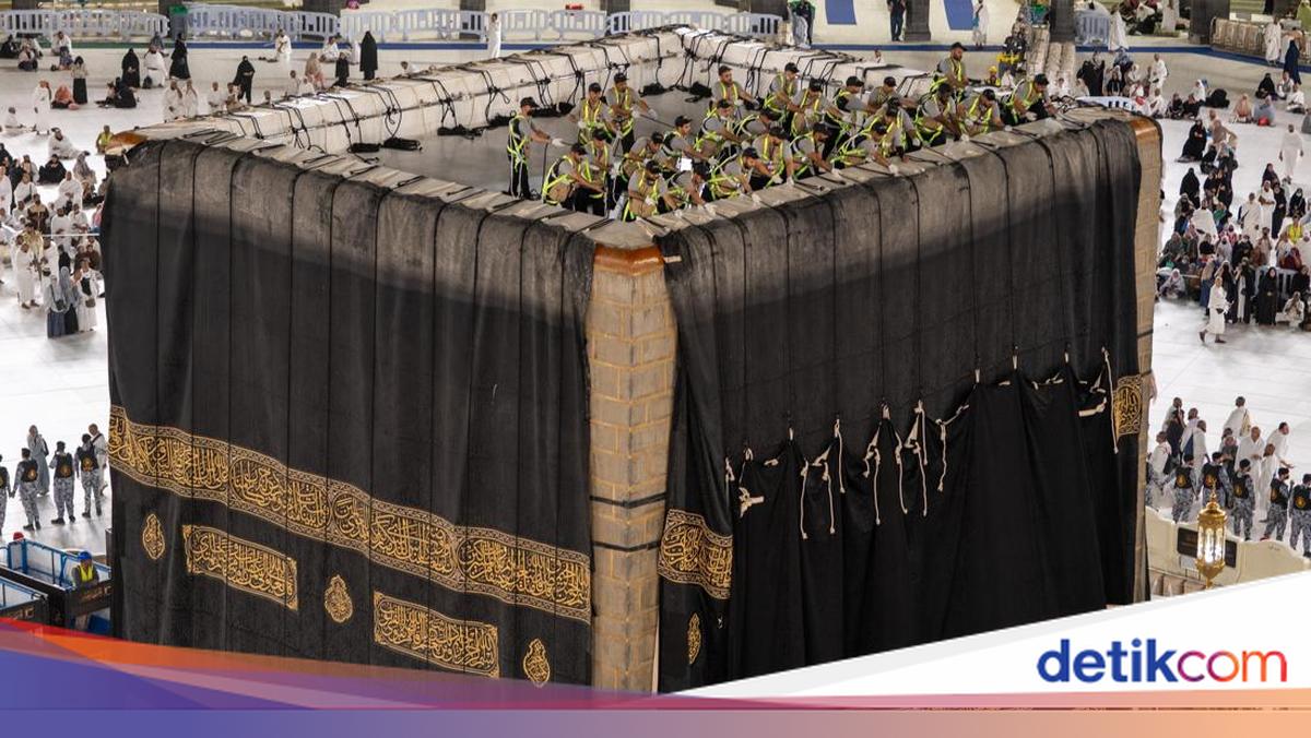 Disebut Dalam File Epstein, Apa Itu Kiswah Ka'bah?