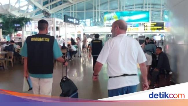 Bule Jerman Dipulangkan dari Bali gegara Overstay 72 Hari
