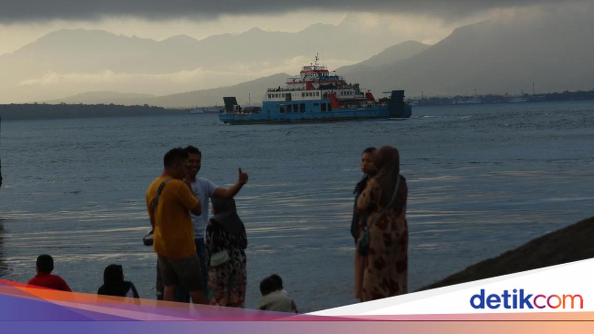 Kapal Tenggelam di Selat Bali, Timsar Kerahkan Segala Upaya Cari Korban
