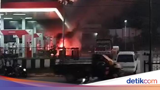 Terungkap, Kebakaran SPBU di TTU Dipicu Percikan Api dari Busi Pemotor