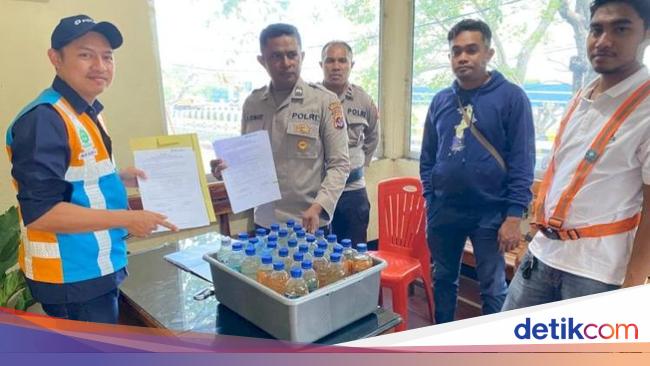 Polisi Sita Ratusan Botol Miras di Pelabuhan Tenau Kupang