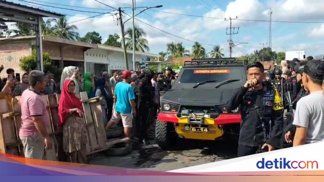 15 Orang Diamankan Buntut Demo Tolak Tambang Emas Ilegal di Muratara