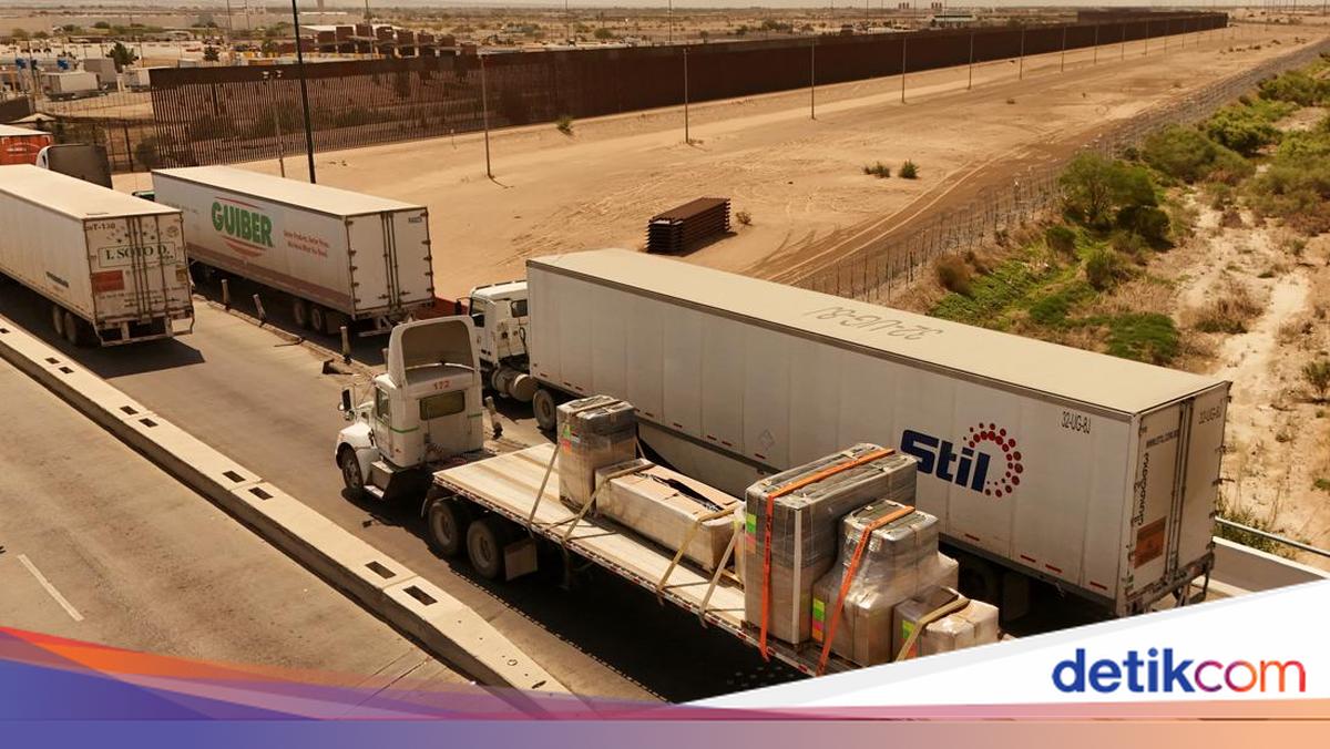 Truk-Truk Padati Perbatasan, Tarif Baru Trump Guncang Ekonomi Meksiko