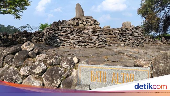 Menyusuri Situs Prasejarah Museum Taman Purbakala Cipari Kuningan