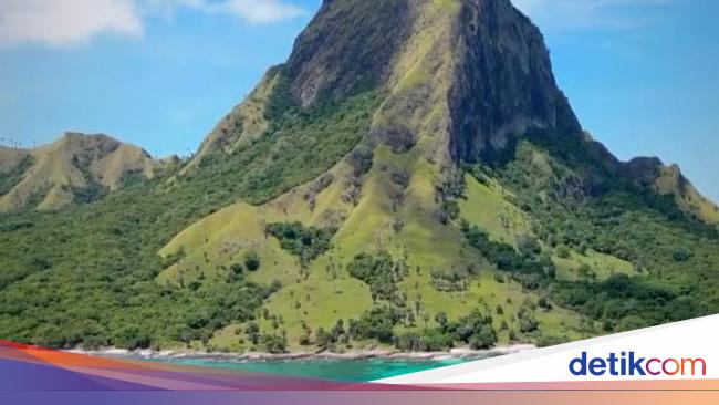 Pesona Nuca Molas, Spot Mirip Pulau Jurassic Park di NTT