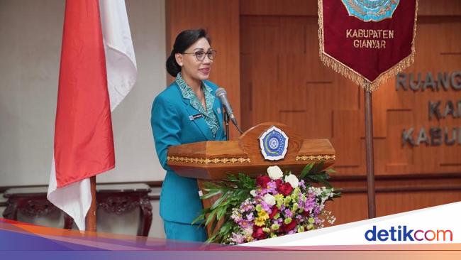 Implementasikan PP Gubernur, TP PKK Gianyar Beri 20 Unit Teba Modern