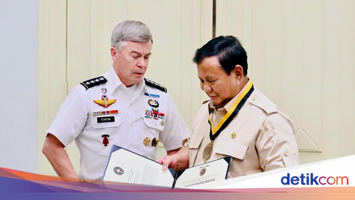 Prabowo Terima Medali Kehormatan dari Komando Operasi Khusus AS di Istana