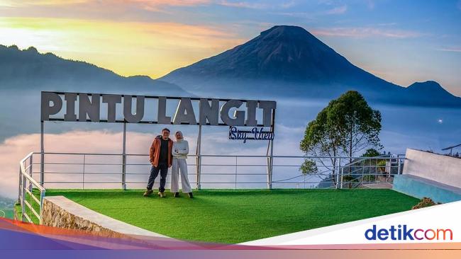 Pintu Langit Dieng: Pesona Sunrise Paling Indah dari Ketinggian