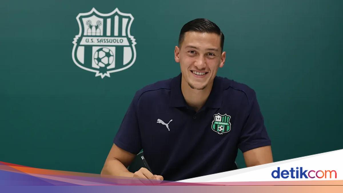 Jay Idzes Tak Dimainkan saat Sassuolo Kalah dari Napoli di Serie A