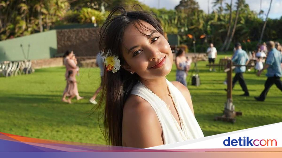 6 Artis Suarakan Keadaan RI, Aurelie Moeremans Bongkar Sisi Gelap Politik