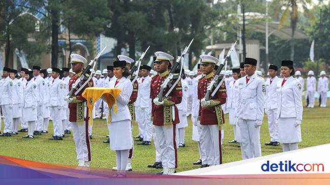 6 Teks Protokol Upacara 17 Agustus Versi PDF Beserta Susunan Acara HUT ...