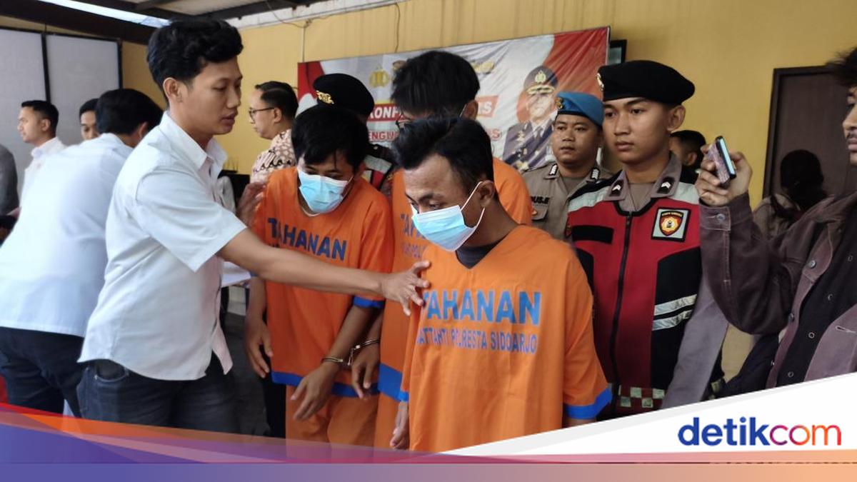 3 Pria Gay Admin dan Anggota Grup FB 'Cowok Manly Sidoarjo' Diringkus