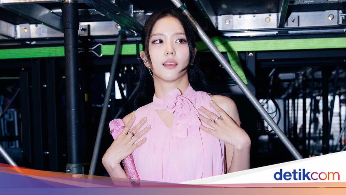 CEO Idaman, Jisoo BLACKPINK Bagi-bagi Tas Dior Rp 45 Juta ke Karyawan ...
