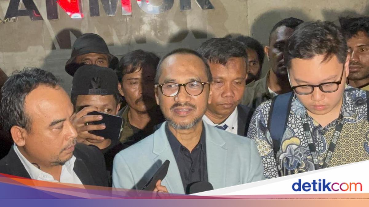Diperiksa Polisi, Abraham Samad Dicecar 56 Pertanyaan soal Ijazah Jokowi