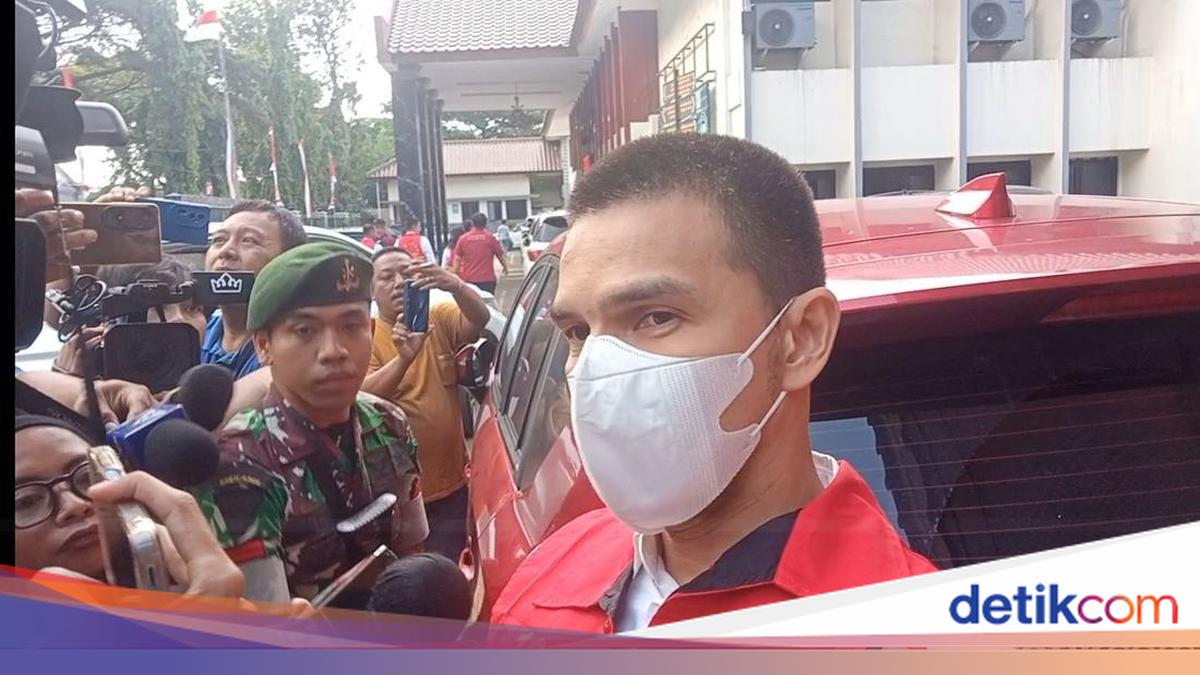 Saksi Sebut Bukan Jonathan Frizzy yang Perintahkan Bawa Vape Etomidate ke Rumah