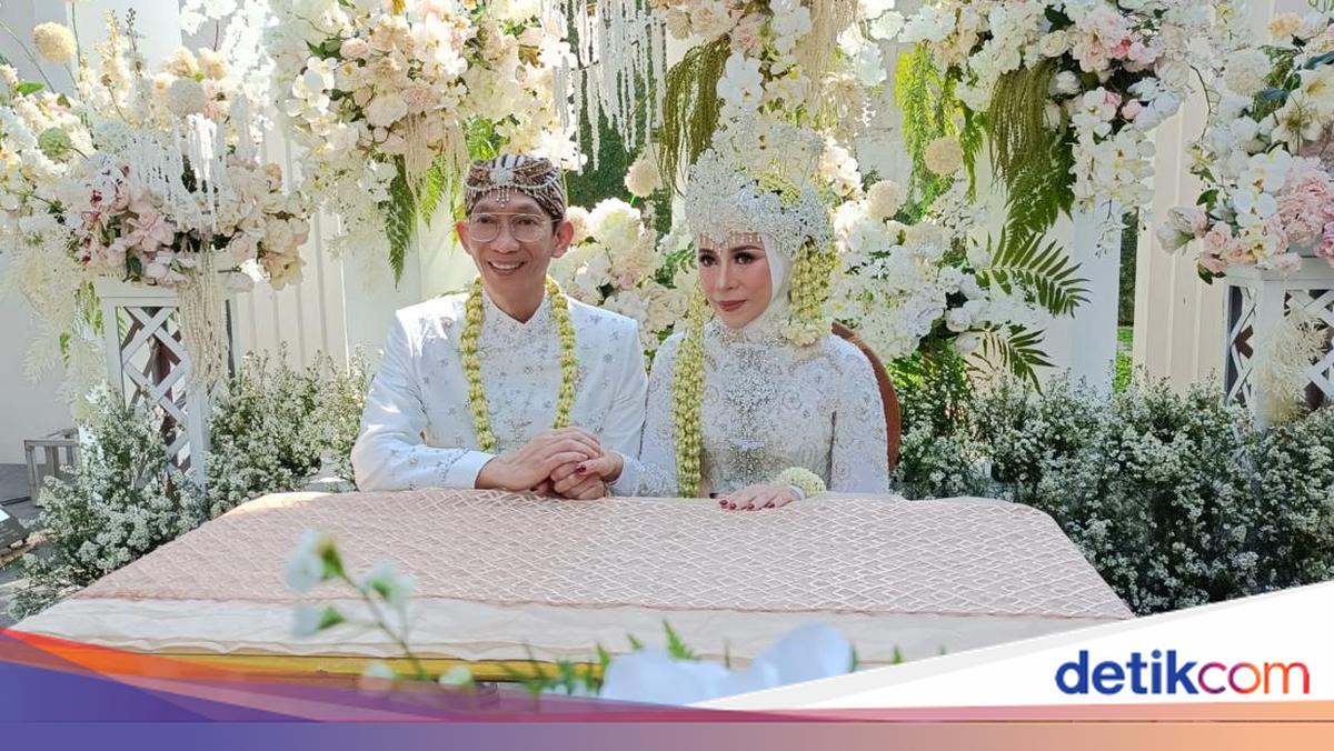 Melly Goeslaw dan Anto Hoed Nikah Lagi?