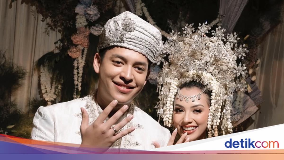 8 Foto Pernikahan Nazla Alifa & Adikara, Busana Serba Putih Dari Akad ...