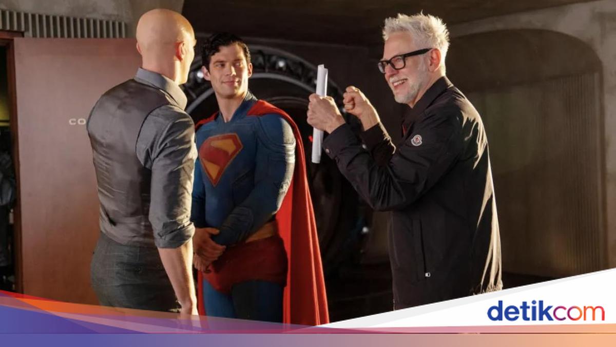 Era SnyderVerse Berakhir, James Gunn?