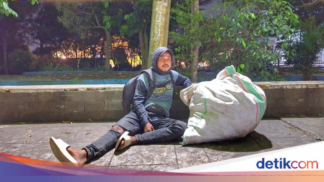 Kehidupan Sobirin yang Terlupakan di Soreang Bandung