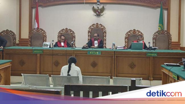 Direktur-Sekretaris BUMDes di Bangli Dituntut 2 dan 1 Tahun Penjara