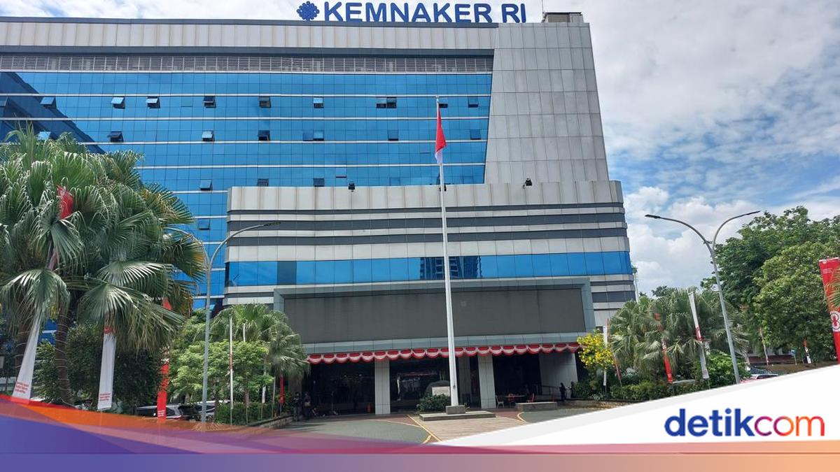 Kemnaker Buka Suara soal PHK Januari-April 15.425 Orang
