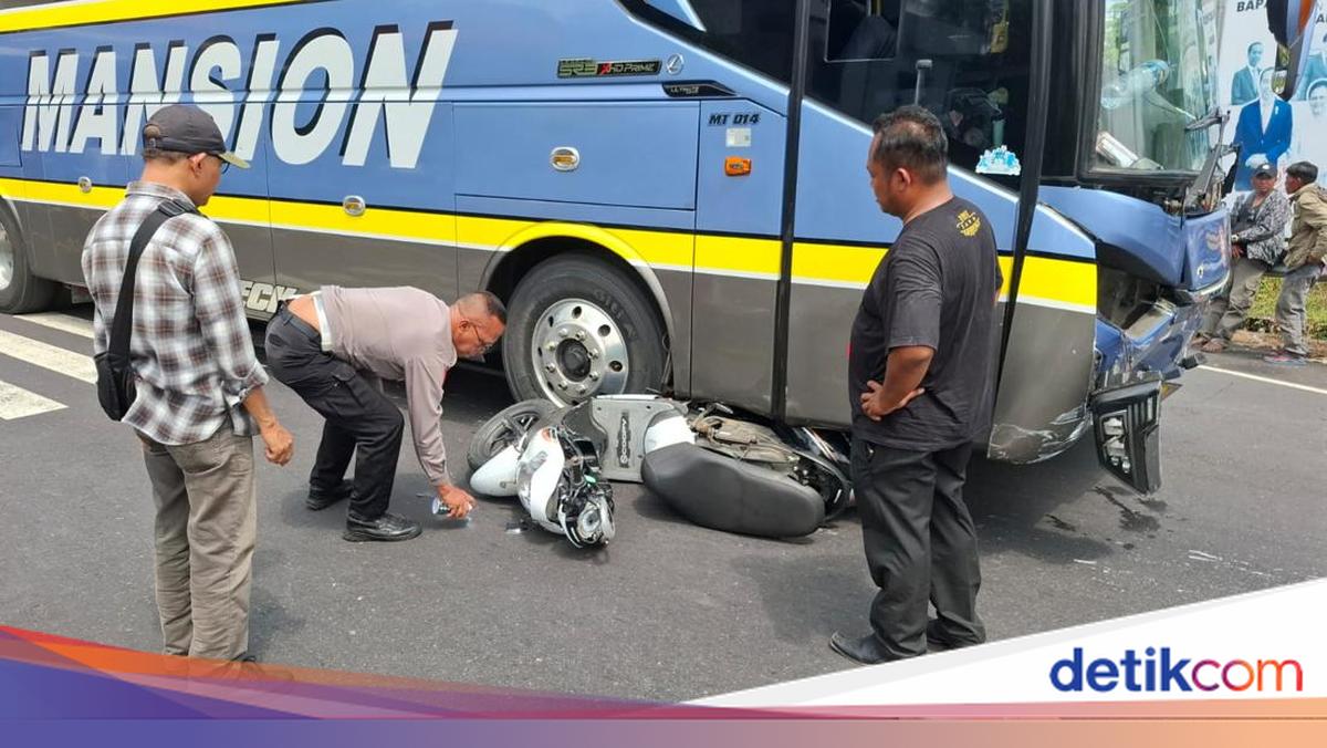 Tabrakan Maut Bus Vs Motor di Selemadeg Tabanan, 1 Tewas 1 Kritis