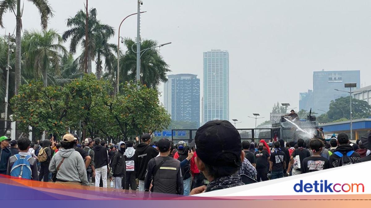 Keos, Massa Demo 25 Agustus di DPR Dipukul Mundur ke Semanggi