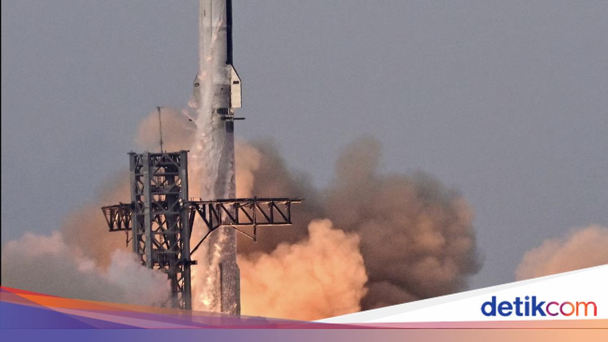 Roket Raksasa Starship Akhirnya Terbang Usai Rentetan Ledakan
