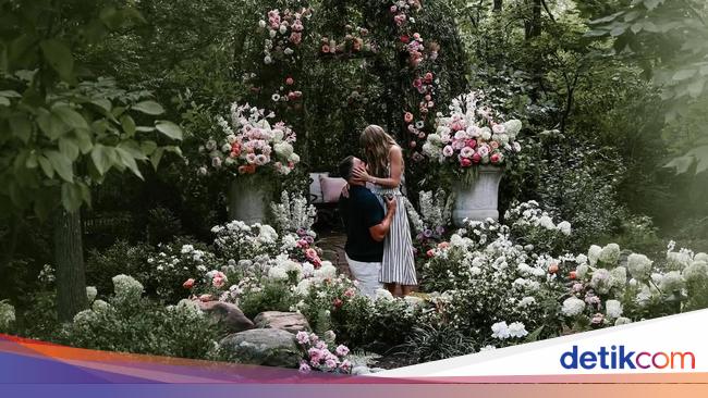 Timeline Hubungan Taylor Swift & Travis Kelce: PDKT-Tunangan