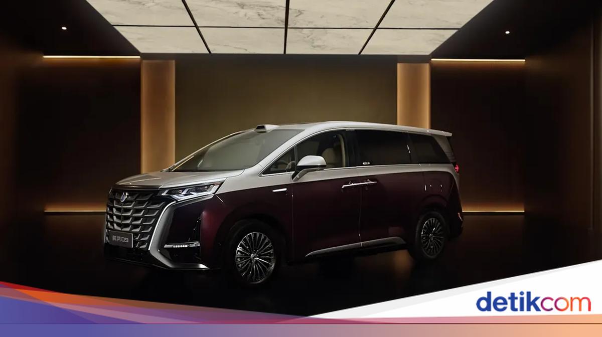 Harga Turun Jadi Rp 700 Jutaan, Intip Spek Denza D9 PHEV