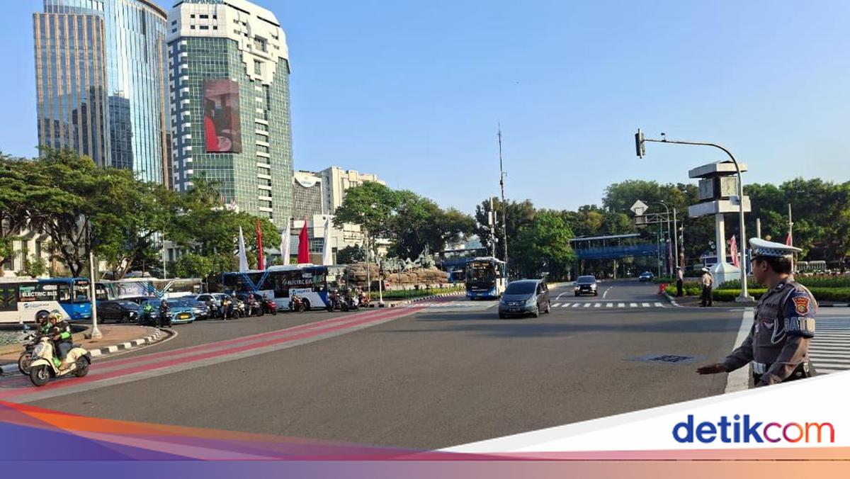 Massa Buruh Hari Ini Demo di Patung Kuda Jakpus, Ini Tuntutannya