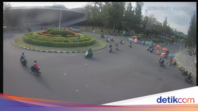 Kondisi Terkini Bundaran UGM Usai Massa Aksi Bubar