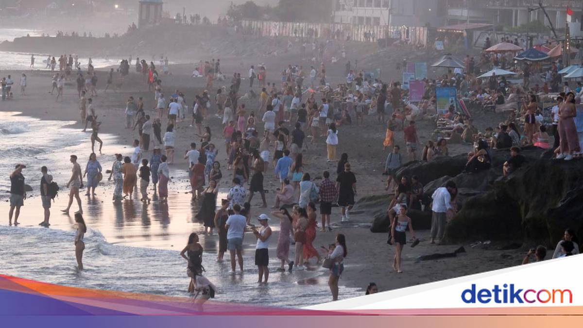 Pariwisata Bali Kondusif, Wisatawan Padati Pantai Canggu