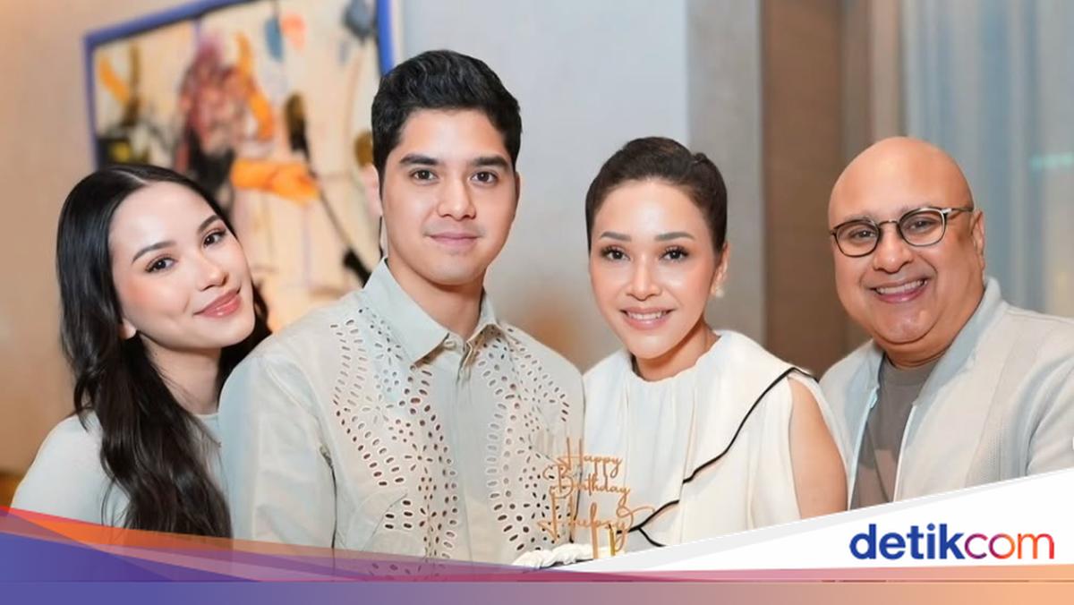 Gaya Kompak Alyssa Daguise & Mertua di Ultah Al, Berbusana Nuansa Earth ...