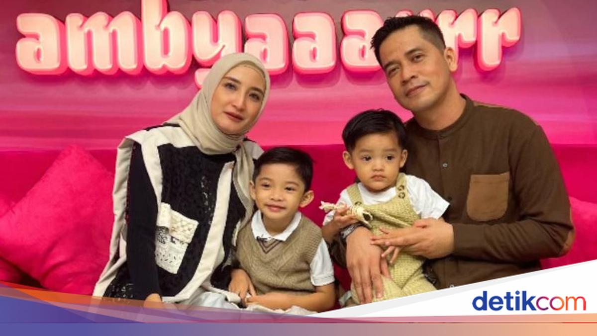 Anak Ricky Perdana Jatuh dari Lantai 2 Rumah