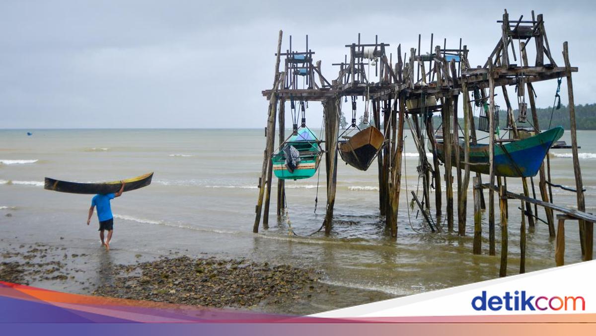 Tradisi Unik Nelayan Soligi, Gantung Perahu Demi Jaga Laut