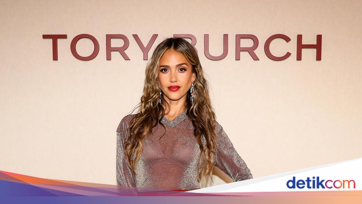 Momen Paling Memalukan Jessica Alba Saat Syuting Fantastic Four: Adegan ...